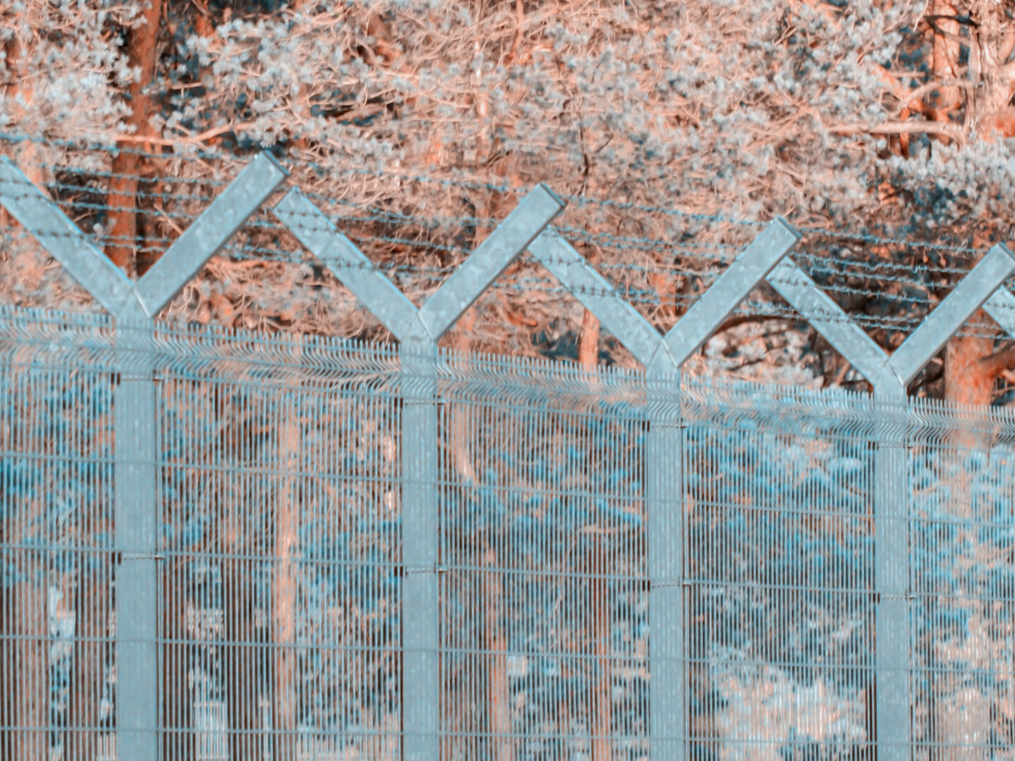 How Anti-Terrorism Fences Protect Critical Infrastructure - Hercules ...